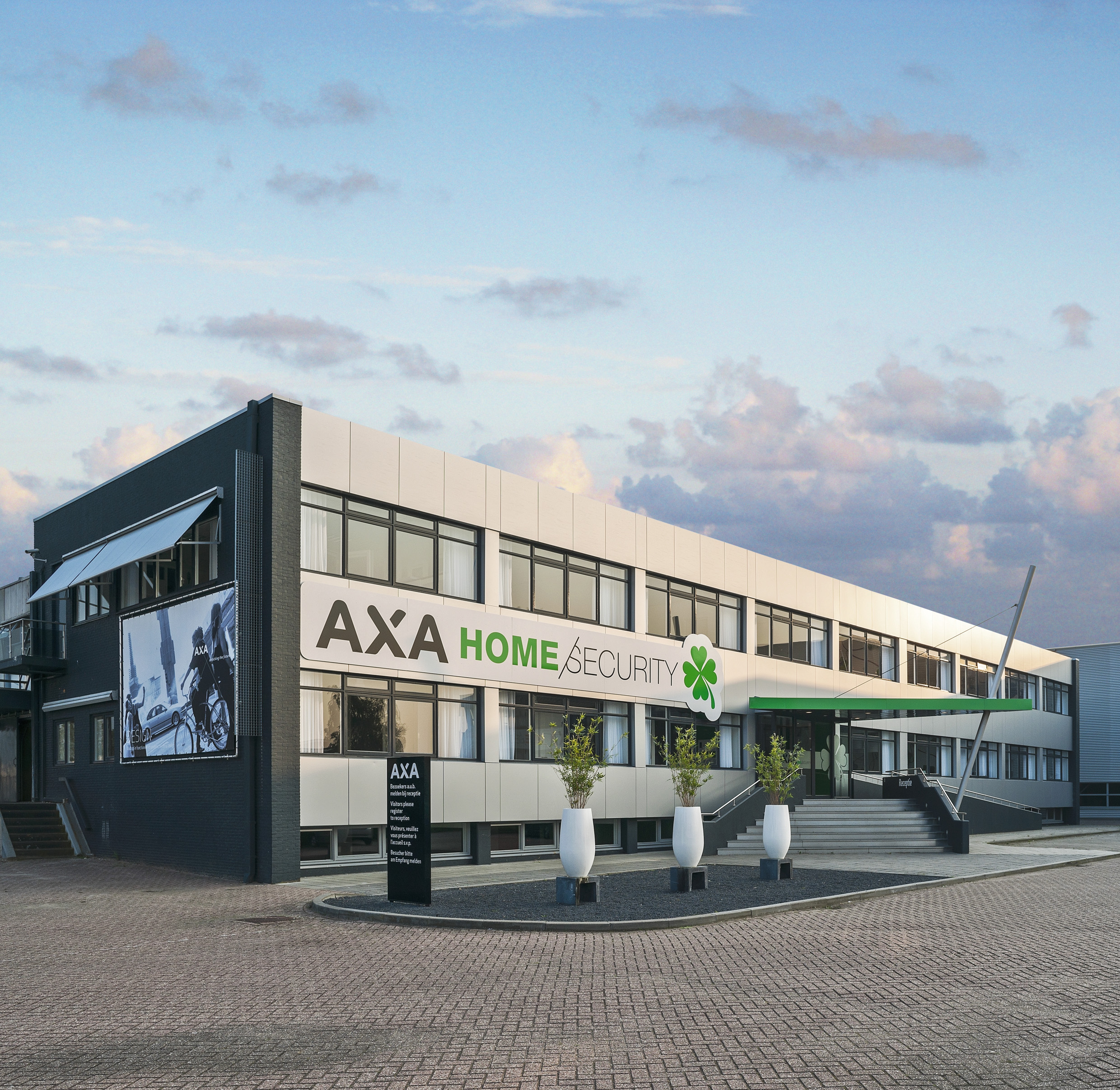 AXA Stenman Nederland B.V. – VHS